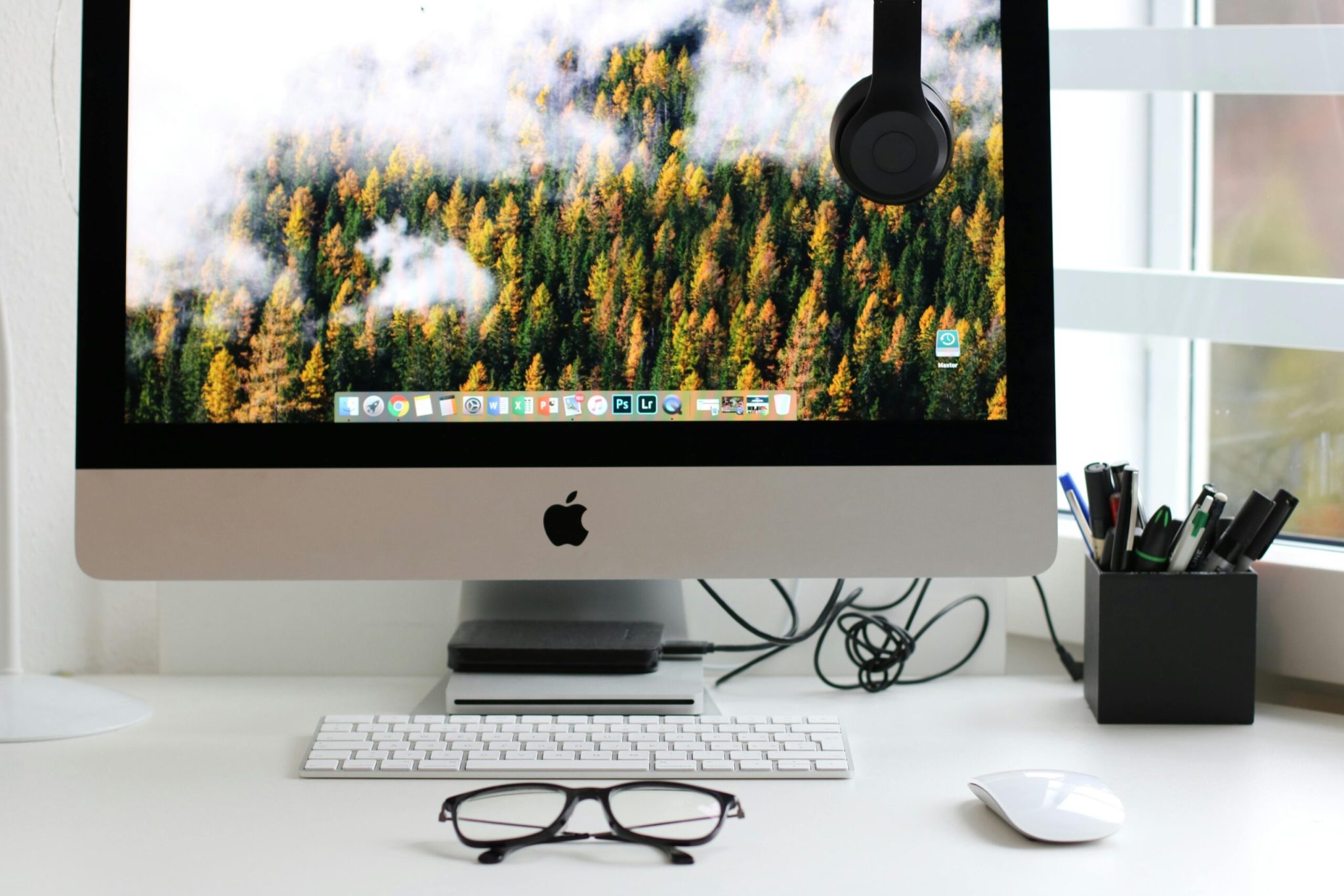 10 Awesome Ways To Customize Your Desktop Layout | EMDTec